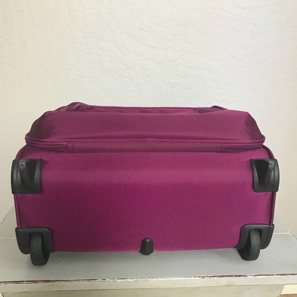 Samsonite | Bags | Samsonite 72h Rolling Weekender Luggage | Poshmark